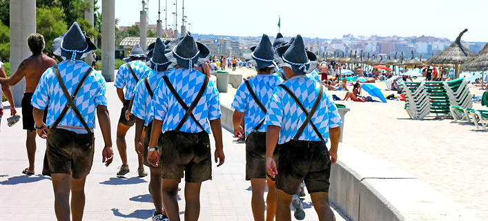 Mallorca Party Mit alltours im Ferien günstig feiern