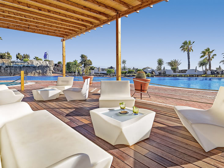 Hotel H10 Timanfaya Palace in Playa Blanca bei alltours buchen