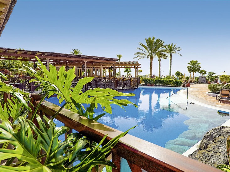 Hotel Gran Castillo Tagoro in Playa Blanca bei alltours buchen