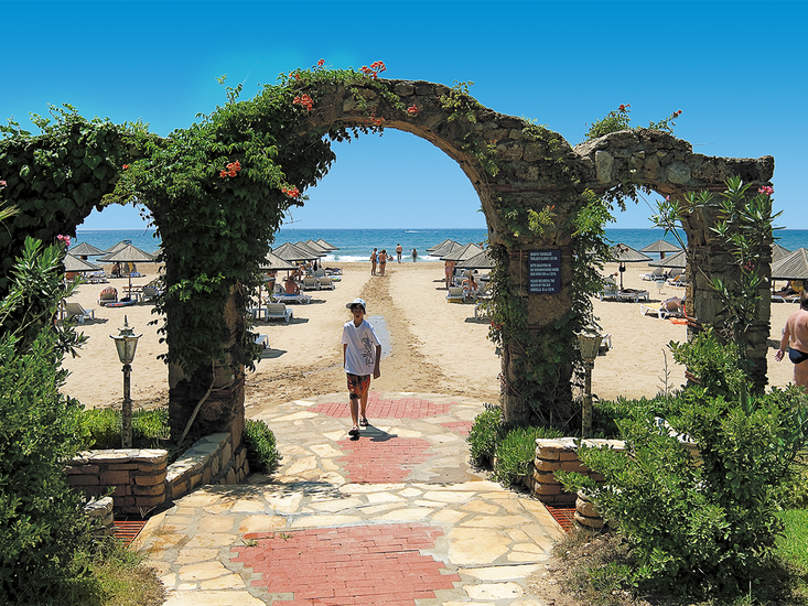 Hotel Defne Garden in Side - Kumköy bei alltours buchen