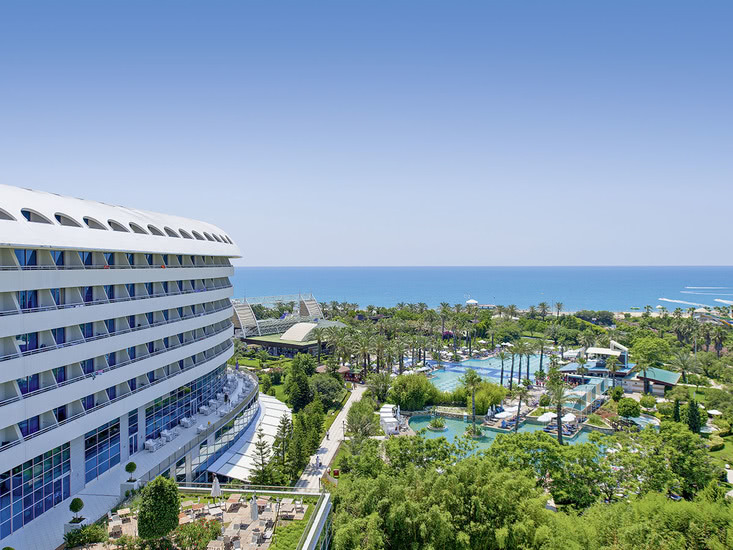Hotel Concorde de Luxe Resort in Antalya - Lara bei alltours buchen
