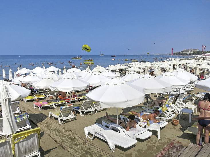 Side Bay Hotel in Side bei alltours buchen