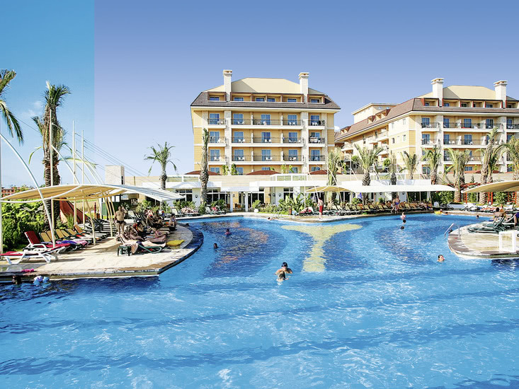 Hotel Crystal Family Resort & Spa Belek in Belek - Bogazkent bei ...