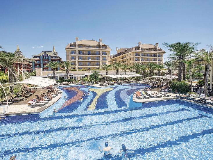 Hotel Crystal Family Resort & Spa Belek in Belek - Bogazkent bei ...