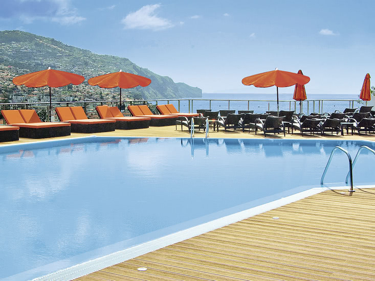 Four Views Baia Hotel in Funchal bei alltours buchen