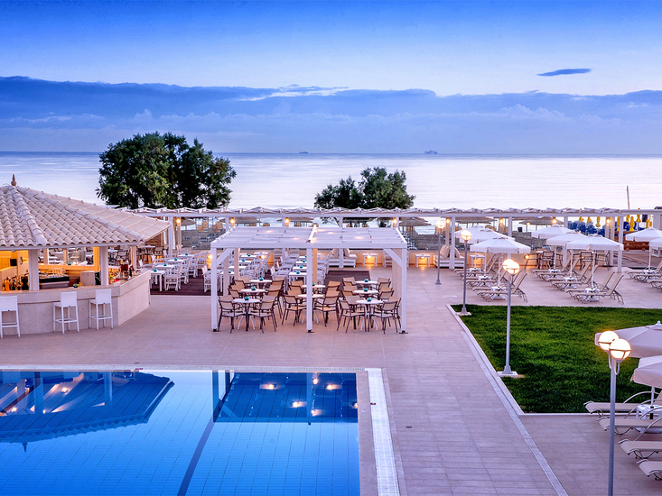 Hotel Neptuno Beach in Amoudara bei alltours buchen