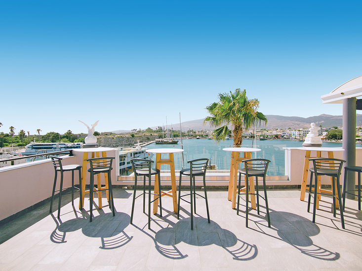 Hotel Kosta Palace City Hotel in Kos - Stadt bei alltours buchen
