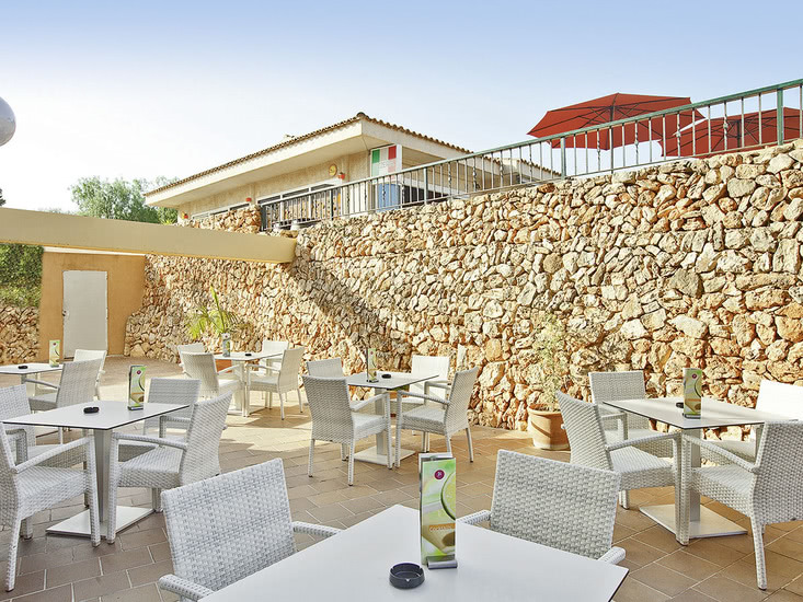 Hotel JS Porto Colom Suites in Porto Colom bei alltours buchen