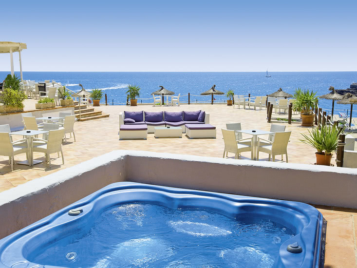 Hotel JS Cape Colom in Porto Colom bei alltours buchen