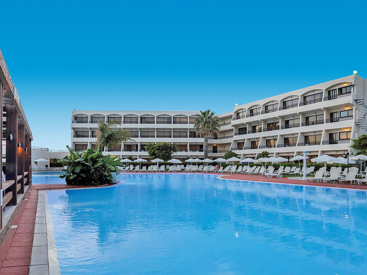 Hotel Cosmopolitan in Ixia bei alltours buchen