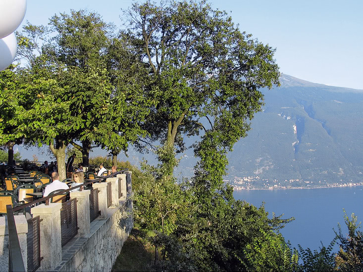Hotel & ResidenceLa Rotonda in Tignale Gardola bei alltours buchen